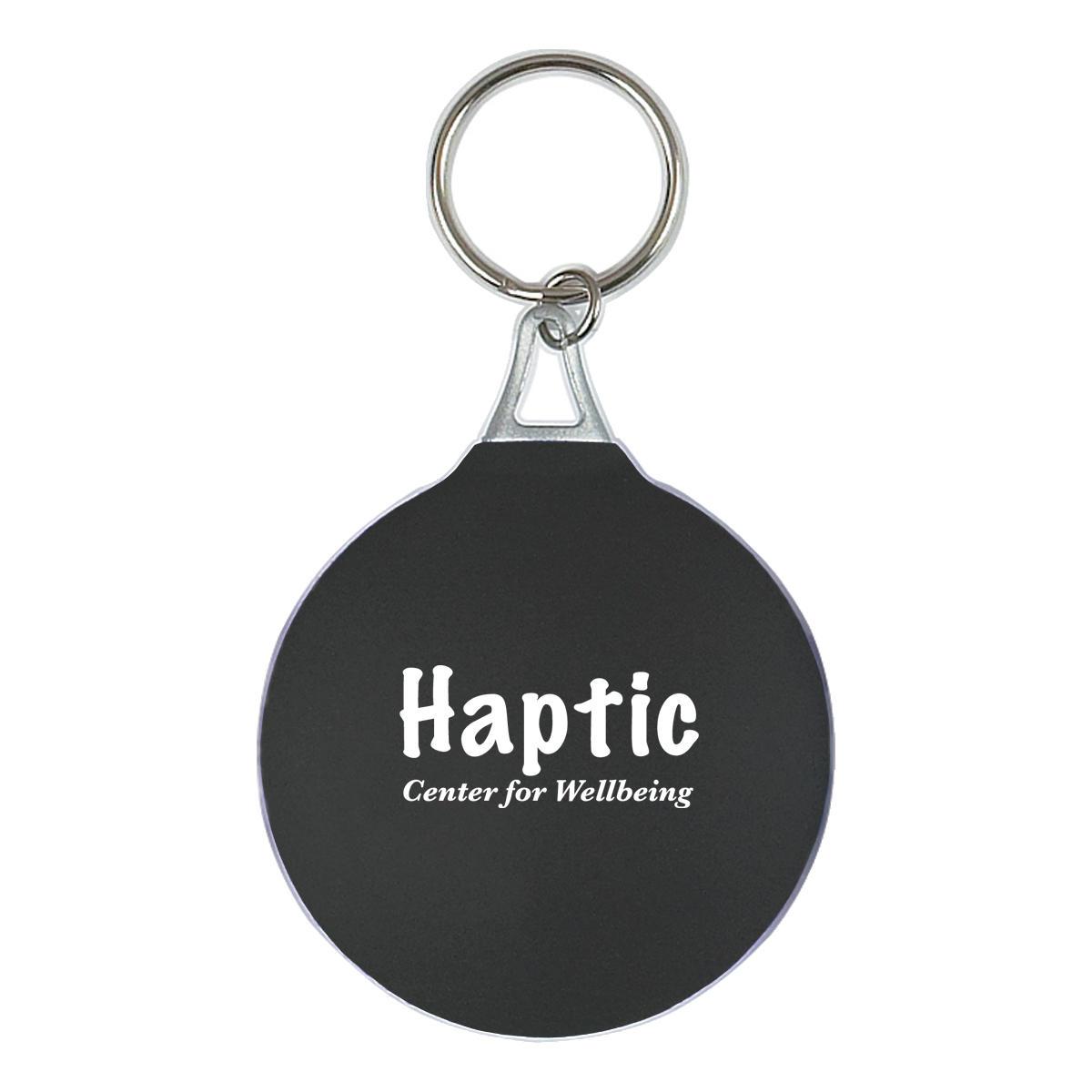 Rubber key chain with microfiber cleaning cloth | Corporate Specialties