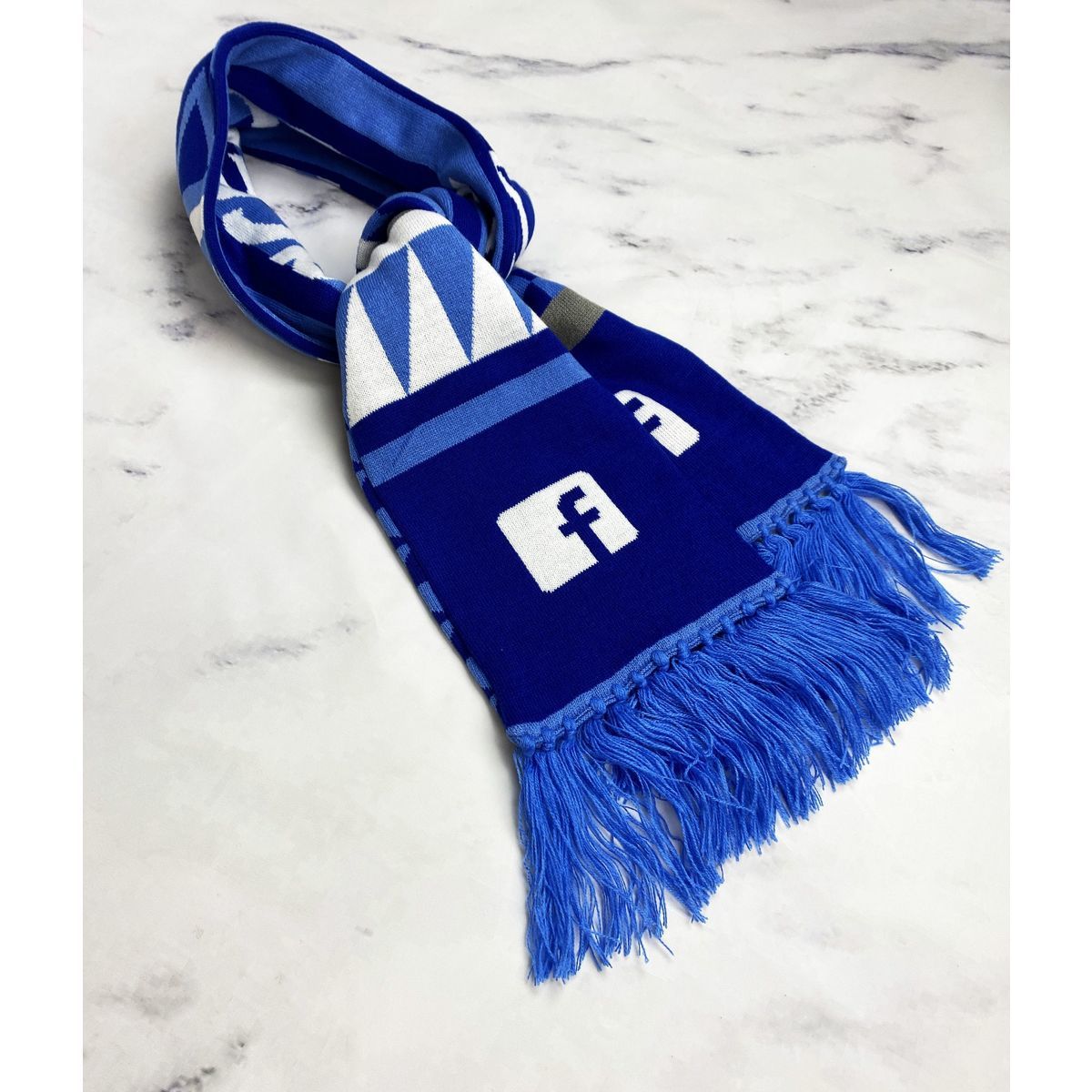 Knitted scarf | Corporate Specialties